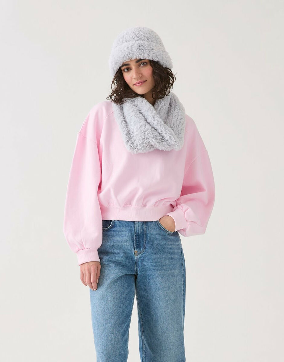 Fluffy Snood & Hat Knitting Pattern In Sirdar Alpine Fur Effect | Sirdar