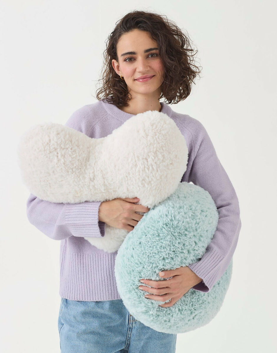 Lovable Cushion Covers Knitting Pattern In Sirdar Alpine Fur Effect ...